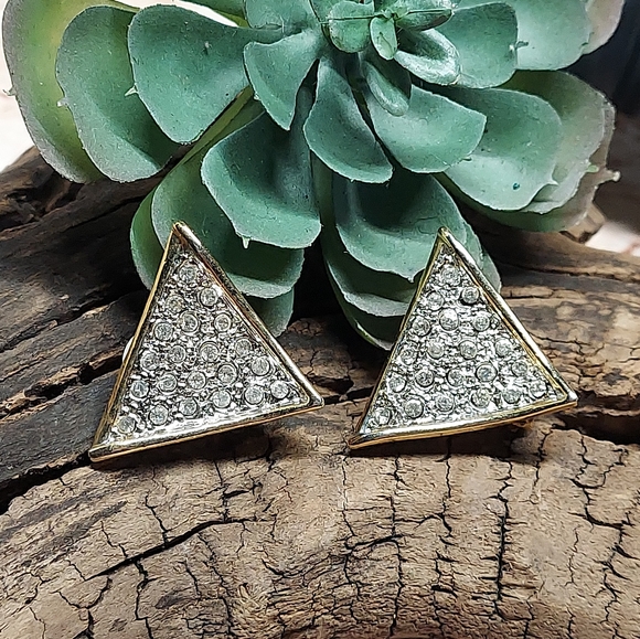 Jesi's Fashionz | Jewelry | E2 Geometric Clipon Gold Paved Crystal Deco ...